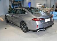 China Prepaid Booking for 2024 BMW i5 eDrive 35L Luxury Pure Electric Car Black Seats 5 Doors for sale