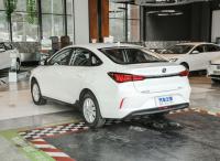 China 5-Door 5-Seat Changan Eado Plus Affordable Automatic Compact Sedan for Electric Car Buyers for sale