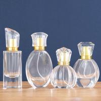 China Glass Transparent Perfume Spray Bottle 50ml Material Sub Bottling for sale