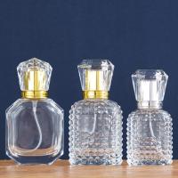 China Personal Care Square Perfume Spray Bottle Atomizer 100ml Transparent Glass for sale