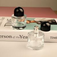 China Clear 50ml Perfume Spray Bottle Glass Portable Press Refillable for sale