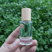 China 20ml Small Capacity Perfume Spray Bottle Crystal White Glass Cylindrical for sale