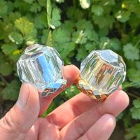 China Crystal White Glass Perfume Bottle 100ml Vertical Stripe Cylindrical Bayonet for sale