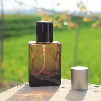 China Square Amber Glass Perfume Bottle 30ml With Spray 500 Pcs for sale