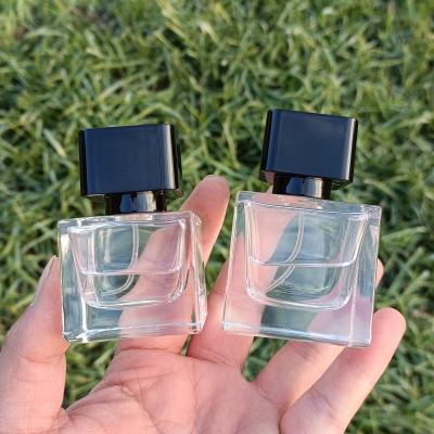 China 30ml 50ml Perfume Spary Bottles Glass Refillable Atomizer 500 Pcs for sale