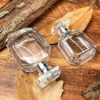 China MSDS Refillable Perfume Spray Bottle 50ml 100ml Glass Sub Flat Round for sale