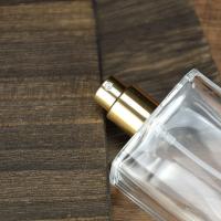 China Transparent Glass Perfume Bottle 30ml 50ml Portable 5000 Pcs for sale