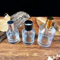 China Refillable Luxury Perfume Glass Spray Bottles 30 50 100ml for sale