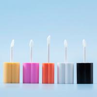 China Wholesale Luxury Empty Lip Gloss Tube Customizable Heart Shape Cap for sale