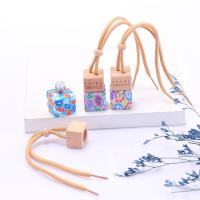 China 8ml Square Shape perfume spray bottle Hanging Car Room Bathroom Perfume Bottle for sale