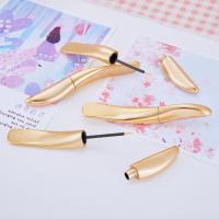 China Irregular 1ML Gold Liquid Eyeliner Tube Empty Eyelash Serum Bottles for sale