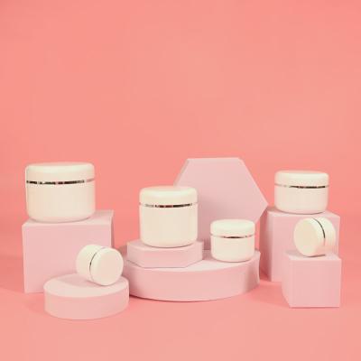 China 50Ml 100Ml 250Ml Polypropylene Plastic Cream Jars Surface Printing for sale
