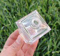 China Custom Crown Cap 60ml Custom Square Crimp Cap Clear Perfume Spray Bottle for sale