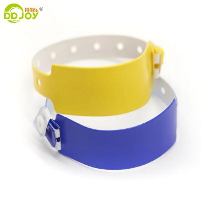 China Yellow PVC Vinyl ID Bracelet Wristband 250x25mm Waterproof One-Off Festival Wristband for sale