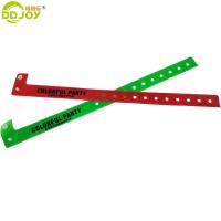 China Custom Logo Reflective Neon Green L Shape PVC Party Wristband 250x16mm Waterproof for sale
