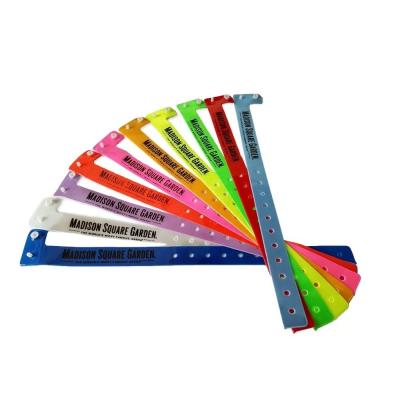 China Custom Neon PVC Wristbands 250x25mm Waterproof Adjustable for Festivals Events for sale