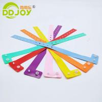 China Custom Logo PVC Wristband 250x16mm L Shape for Events Festivals Adult Size for sale