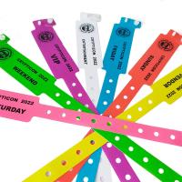 China ISO9001 Certified Custom CMYK Digital Printing Waterproof Plastic Wristband 250mm for sale