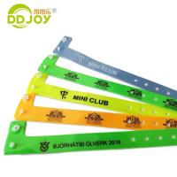 China Neon PVC L Shape Wristband 250x16mm Adjustable Fluorescent Film for Events for sale