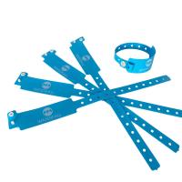 China Waterproof Soft PVC Vinyl Wristband 170x18mm for Events Festivals Custom Logo for sale