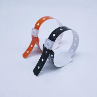 China Waterproof L Shape Vinyl Wristbands 250x16mm Custom Logo for Festival Events for sale