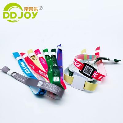 China Custom RFID Woven Fabric NFC Wristband 350x15mm for Access Control Events for sale