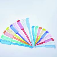 China Disposable Waterproof PVC Medical ID Wristbands 250x25mm Adult Child for sale