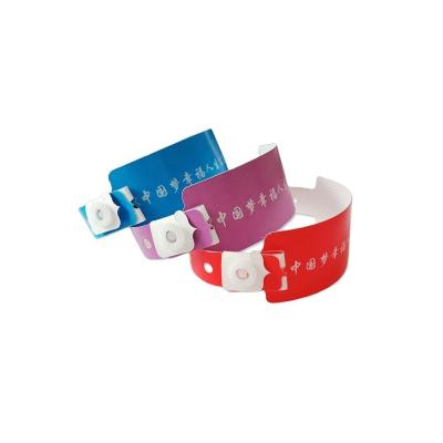China Custom Composite Wristband 250x25mm Wide Shape for Events Festival Waterproof Tear Resistant for sale