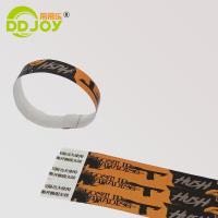China Custom Tyvek Wristband 250x25mm One Time Use for Events Festival Holiday Decoration for sale