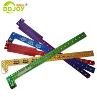 China Custom Holographic Wristband Anti-Allergy Red Plastic L Shape Glitter 250x16mm for Events for sale