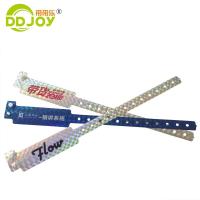 China Custom Hologram Glitter ID Wristband 250x25mm Waterproof Festival Ticket Bracelet for sale