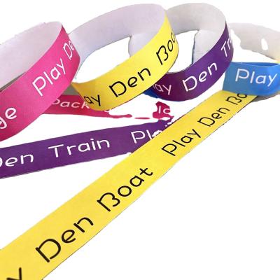 China Custom Logo Printed Tyvek Wristbands Waterproof Strong Adhesive Closure 250x25mm for sale