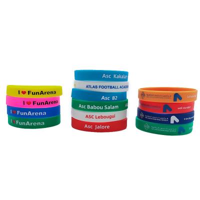 China Custom Silicone Rubber Bracelets 202x12x2mm Silk Screen Printing Waterproof ISO9001 for sale