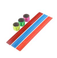 China Custom PVC Snap Slap Reflective Wristband 3x22cm Waterproof Bulk for Religious Events for sale