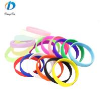 China Custom Silicone Wristband 202x12x2mm Adult Size for Events Promotions Sports for sale