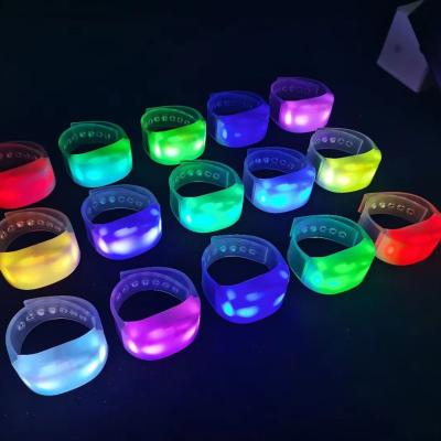 China Glow in the Dark Plastic Light Up Bracelets 20cm Durable Party Supplies for sale