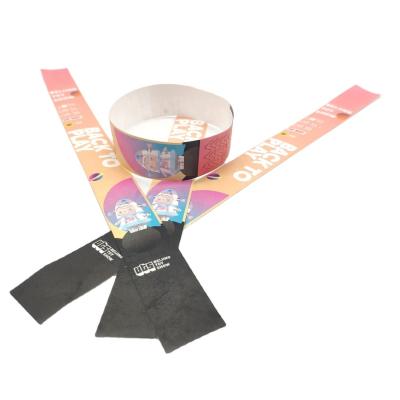 China Custom Logo Disposable Tyvek Wristbands 250x19mm Waterproof Paper Bracelets for Events for sale