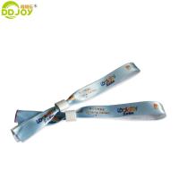 China Custom Polyester Fabric Wristbands 350x15mm One Time Use for Events Festivals for sale