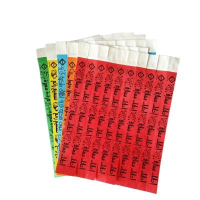China Customized 3/4 Inch Tyvek Paper Wristbands Solid Color for Event VIP Club Admission for sale