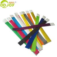 China Customized 3/4 Inch Tyvek Paper Wristbands Solid Color for Event VIP Club Admission for sale