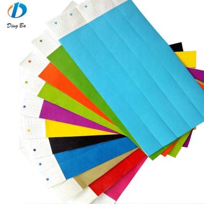 China Custom Tyvek Wristband 250x19mm for Events Festival Gifts Durable Paper Band for sale