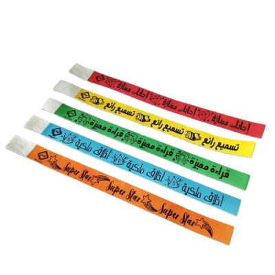 China Tyvek Paper Identification Wristbands 250x25mm Waterproof Tear-Resistant for Events for sale