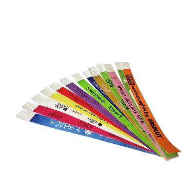 China Events and Festivals Usage Scenarios Personalized Tyvek Bracelet with QR Code for sale