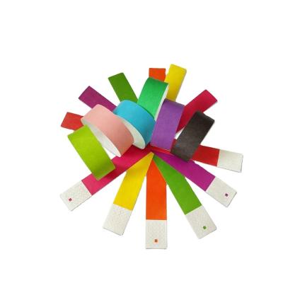 China Custom Tyvek Paper Wristband 250x25mm Waterproof for Events Indoor Christmas Decoration for sale