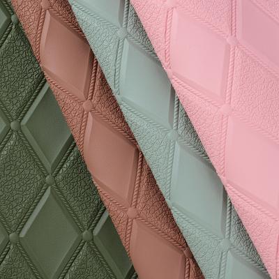 China 1.1mm Diamond Plaid Soft PVC Leather Fabric for Luggage Handbag Cosmetic Bag Decorative for sale