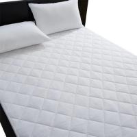 China Quilted Waterproof Mattress Protector - 100% Cotton, 40S×40S Thread Count, Multiple Sizes for Home & Hotel Use for sale