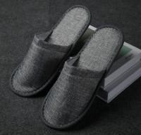 China Luxury 4-Star Hotel Disposable Embroidery Velvet Slippers - 27×10cm to 29×10.5cm Sizes with 1-4mm Sponge Padding for sale