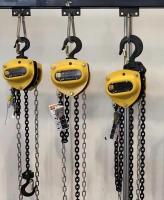 China Durable Lifting Chain Hoist Heavy Duty Industrial Hoist Lifting Equipment for Construction Manufacturing for sale