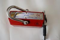 China 3.5 / 3 / 2.5 / 2 Times Magnet Lifting Device Manual Magnet For Lifting Steel Plate for sale