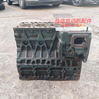 China High-Strength Cast Iron Cylinder Block for Kubota V2403 Engine with Precision Fitment and Optimized Cooling & Lubrication for sale
